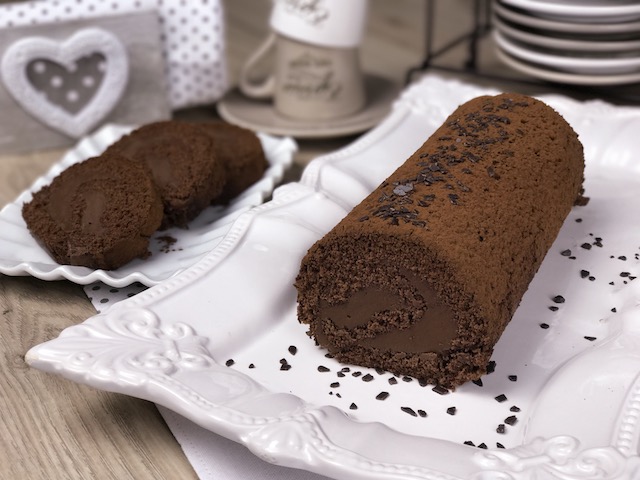 Rotolo al cioccolato con nutella soffice e goloso | Kikakitchen