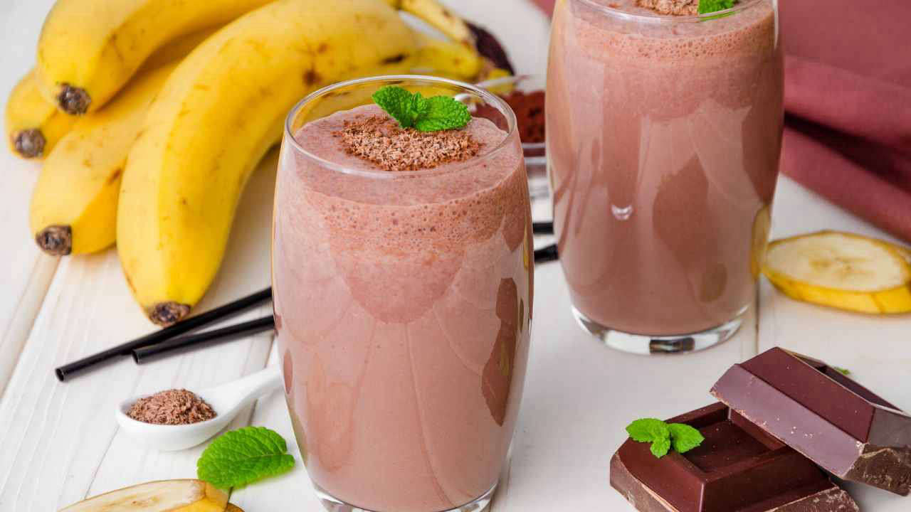 Frappè al Cioccolato: La Ricetta Svelata per un Bevanda Energetica e ...